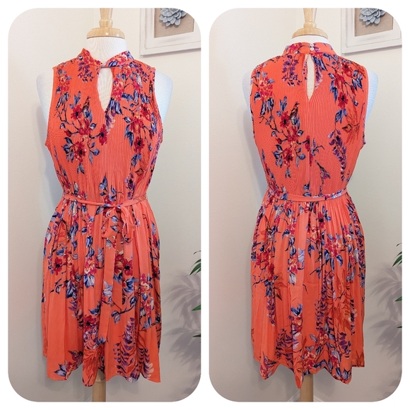 DR2 | Dresses | Dr2 By Daniel Rainn Floral Pleated Keyhole Halter Mini ...